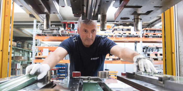 Hans Eberle AG :: Schweizer Blechbearbeitung